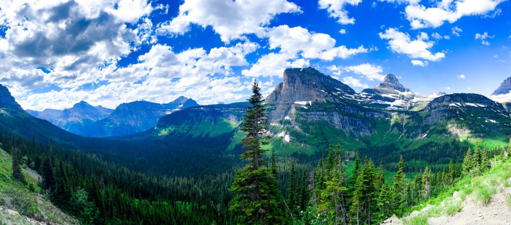 5 Lake Hikes at Glacier National Park » Vacation Races